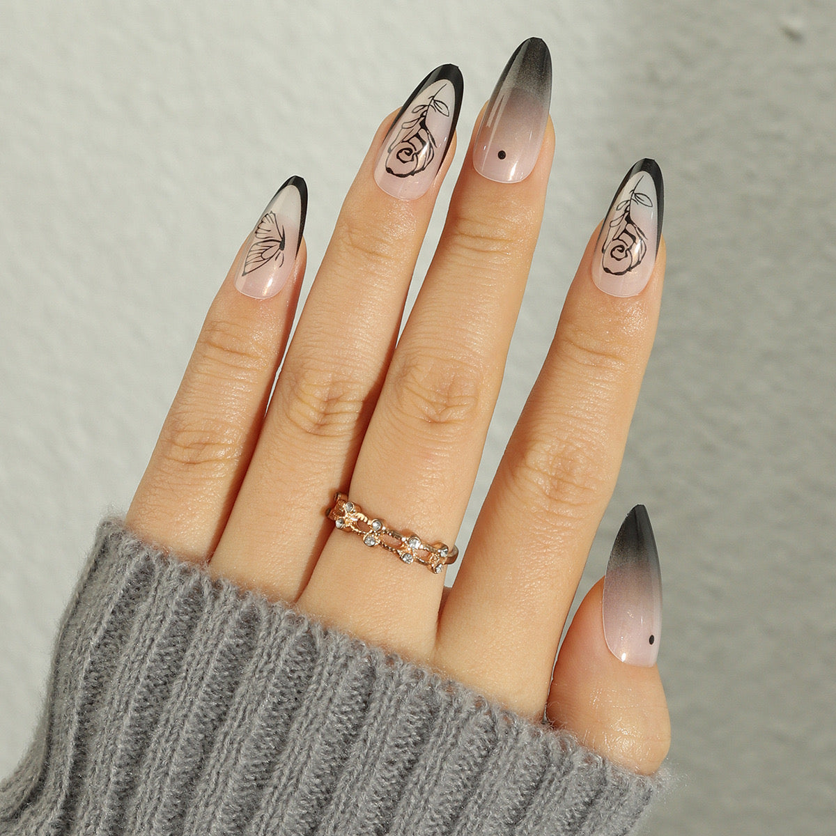 Artistic Muse Medium Almond Ombre Press-On Nails with Elegant Floral A – RainyRoses