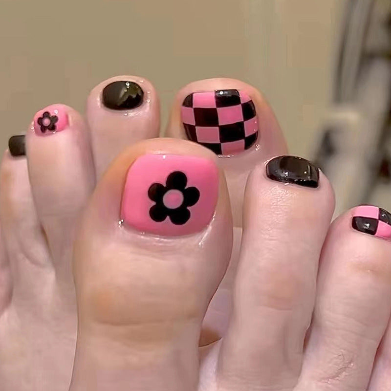 Mickey Mouse Toenails