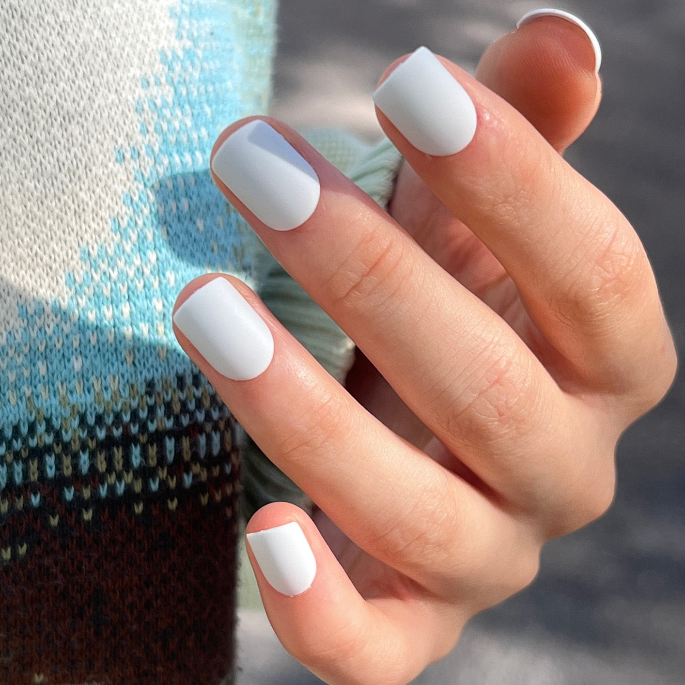 Minimalist Chic Medium Square White with Mauve Border Press-On Nail Se ...